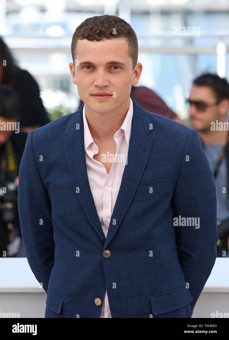 Karl Glusman arrives at a photocall for the film "The Neon Demon ...