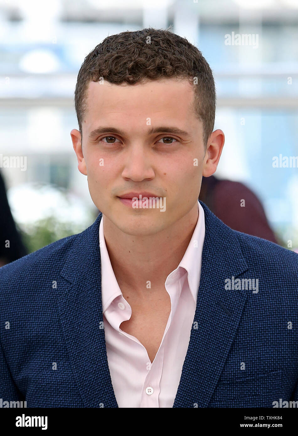 Karl Glusman arrives at a photocall for the film "The Neon Demon ...