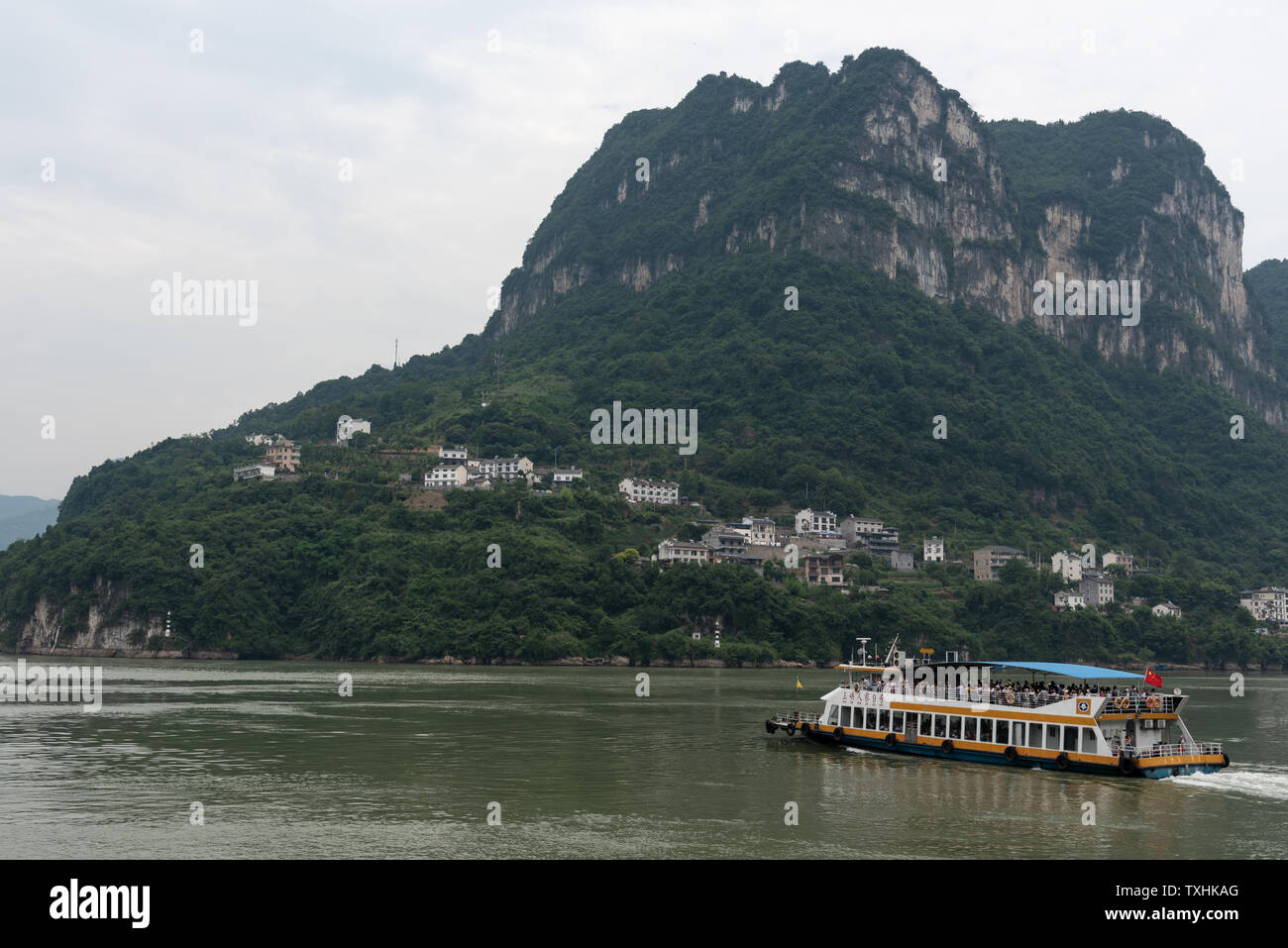 Three Gorges Dam scenery Stock Photo - Alamy