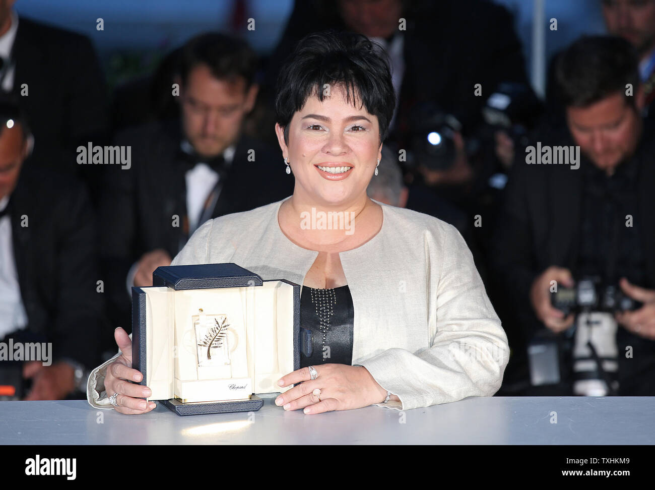 Jaclyn Jose arrives at the award photo call after receiving the "Best ...