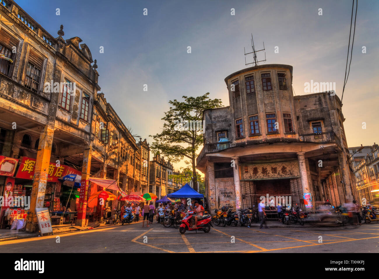 Chikan ancient town, Kaiping bunker tower, Guangdong Stock Photo - Alamy