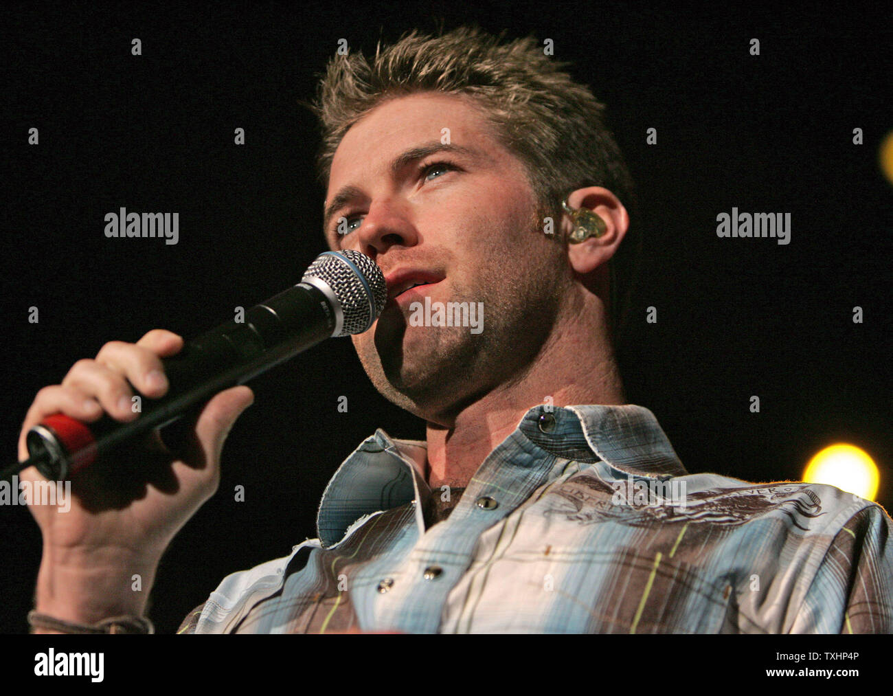 Josh Turner performs in concert at the Coors Amphitheatre in Chula ...