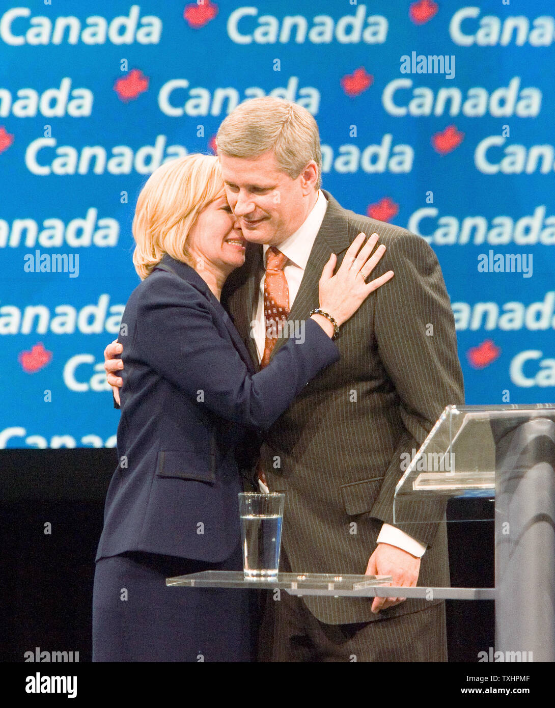 Stephen harper wife laureen hi-res stock photography and images - Alamy