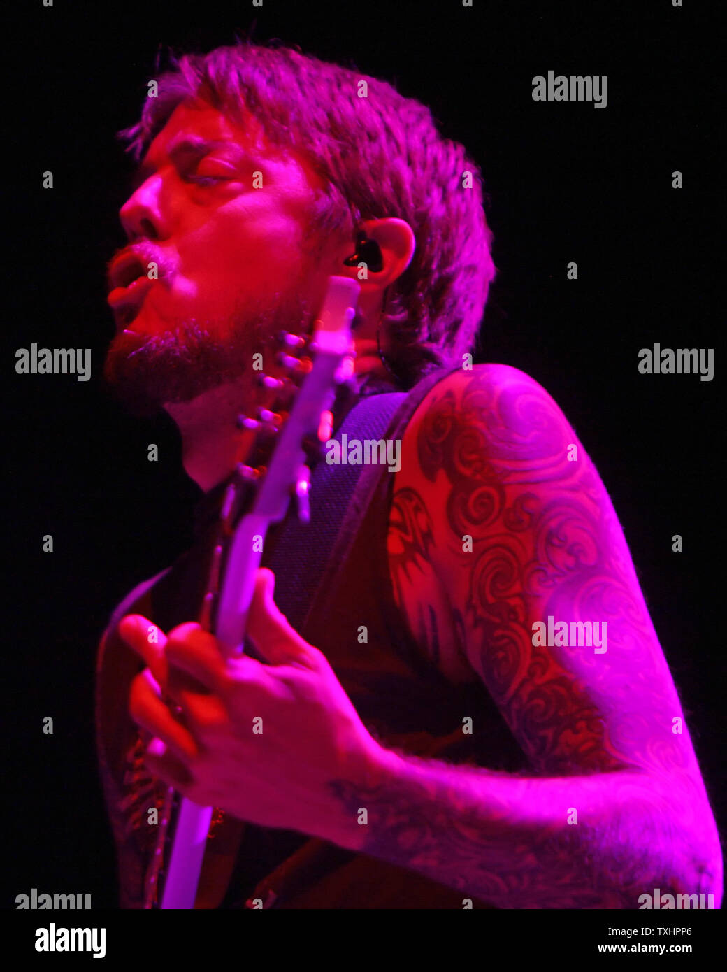 Tim mahoney of 311 hi-res stock photography and images - Alamy