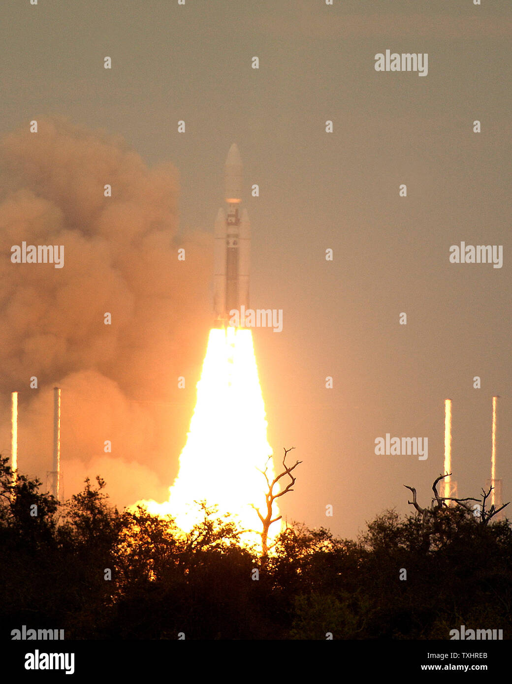 Titan iv rocket hi-res stock photography and images - Alamy