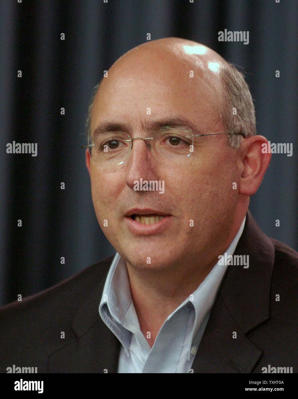 Station program hi-res stock photography and images - Alamy