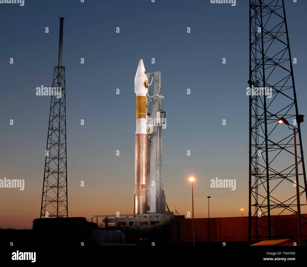 Atlas v 2007 hi-res stock photography and images - Alamy