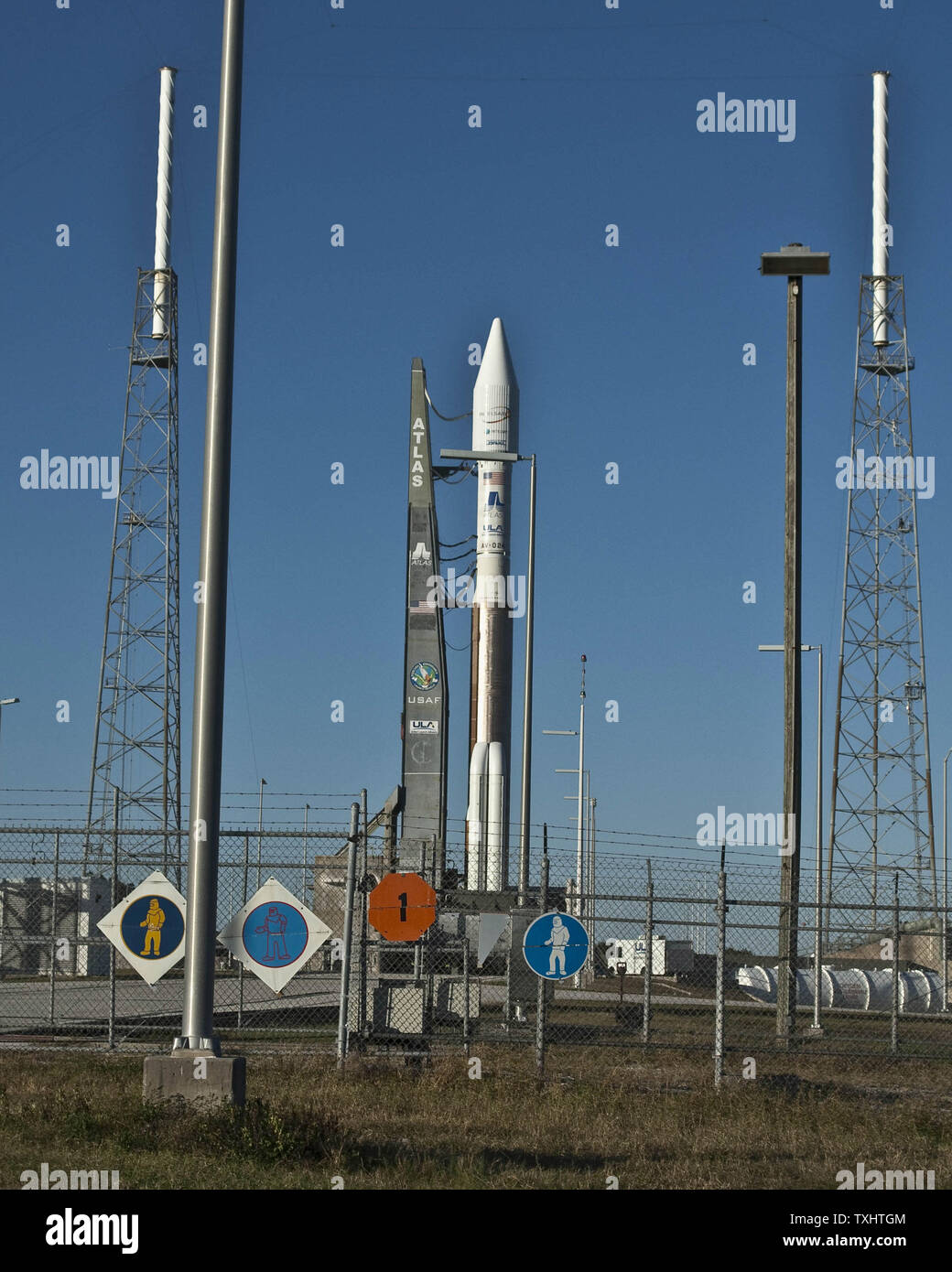 The United Launch Alliance Atlas V rocket sits at Space Launch Complex ...