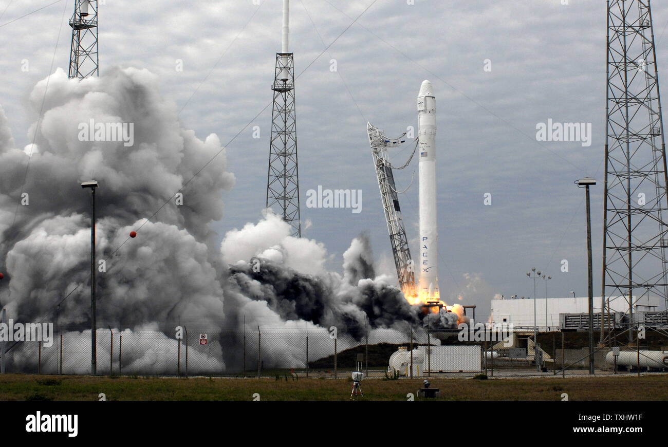 Transfer capsule hi-res stock photography and images - Alamy