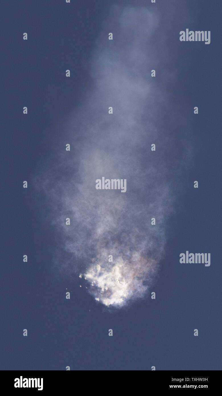 The SpacEx Falcon 9 rocket explodes shortly after liftoff at 10:21 AM ...