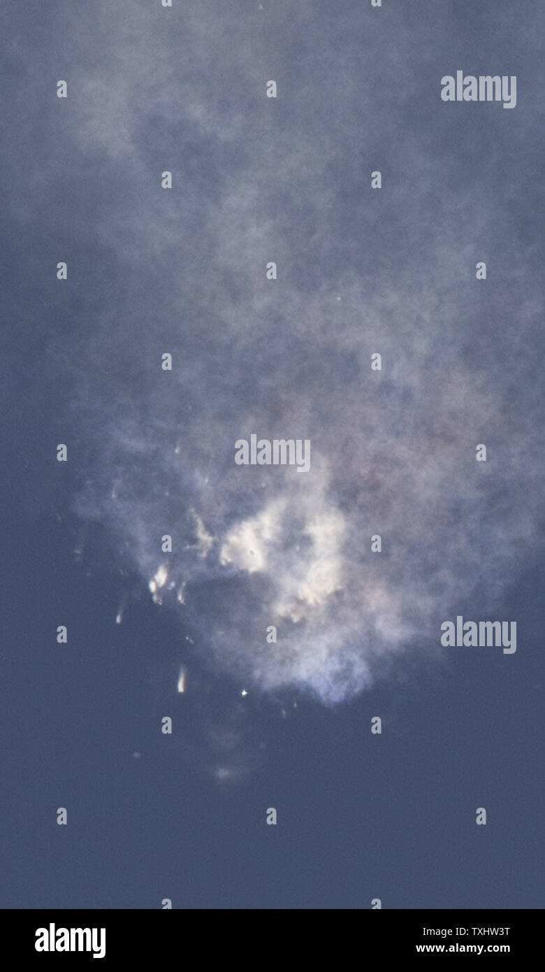 The SpacEx Falcon 9 rocket explodes shortly after liftoff at 10:21 AM ...