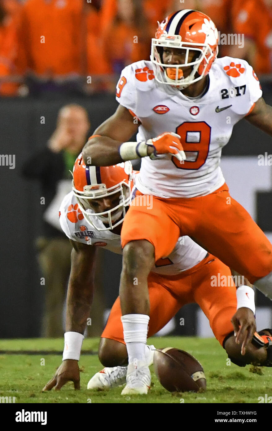 Kelly bryant football hi-res stock photography and images - Alamy