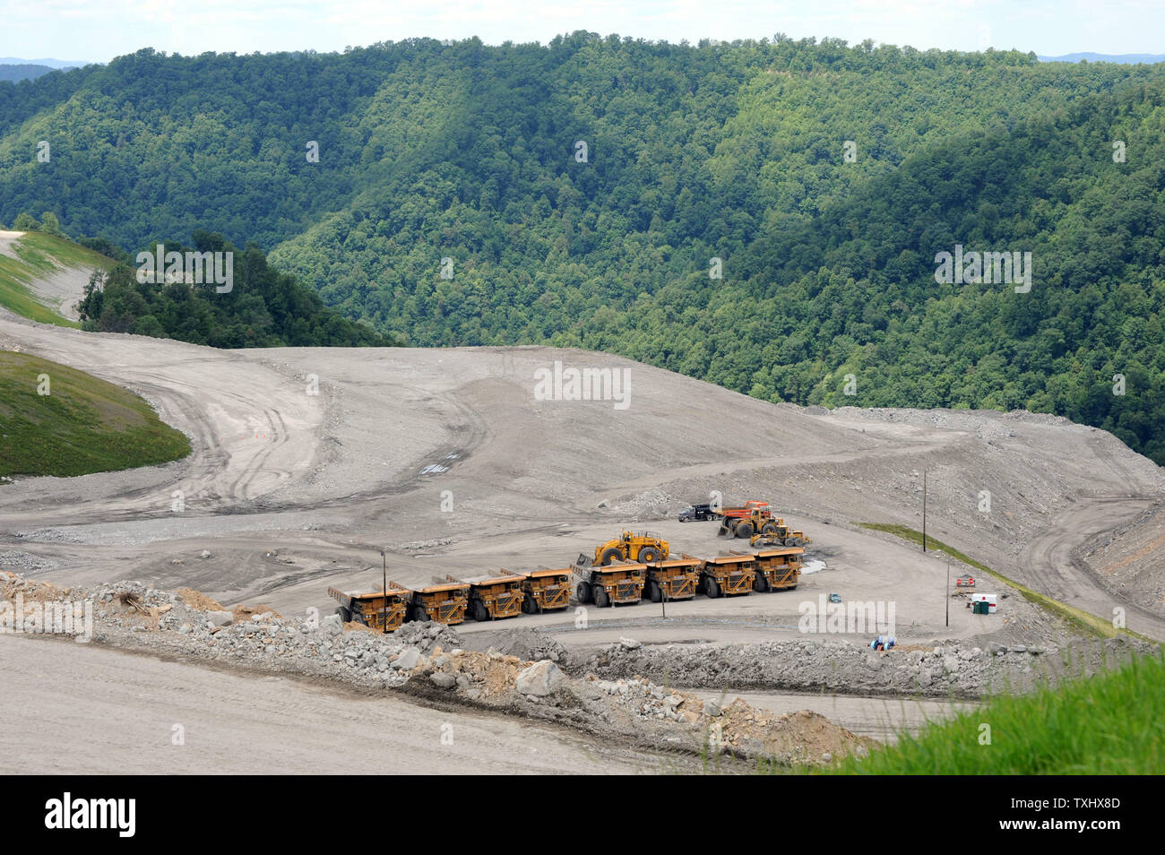 Strip mining coal west virginia hi-res stock photography and images - Alamy