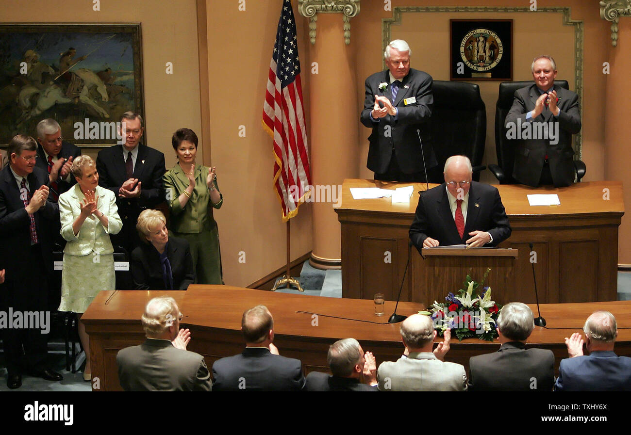 Vice President Dick Cheney (right center) prepares to address a joint ...