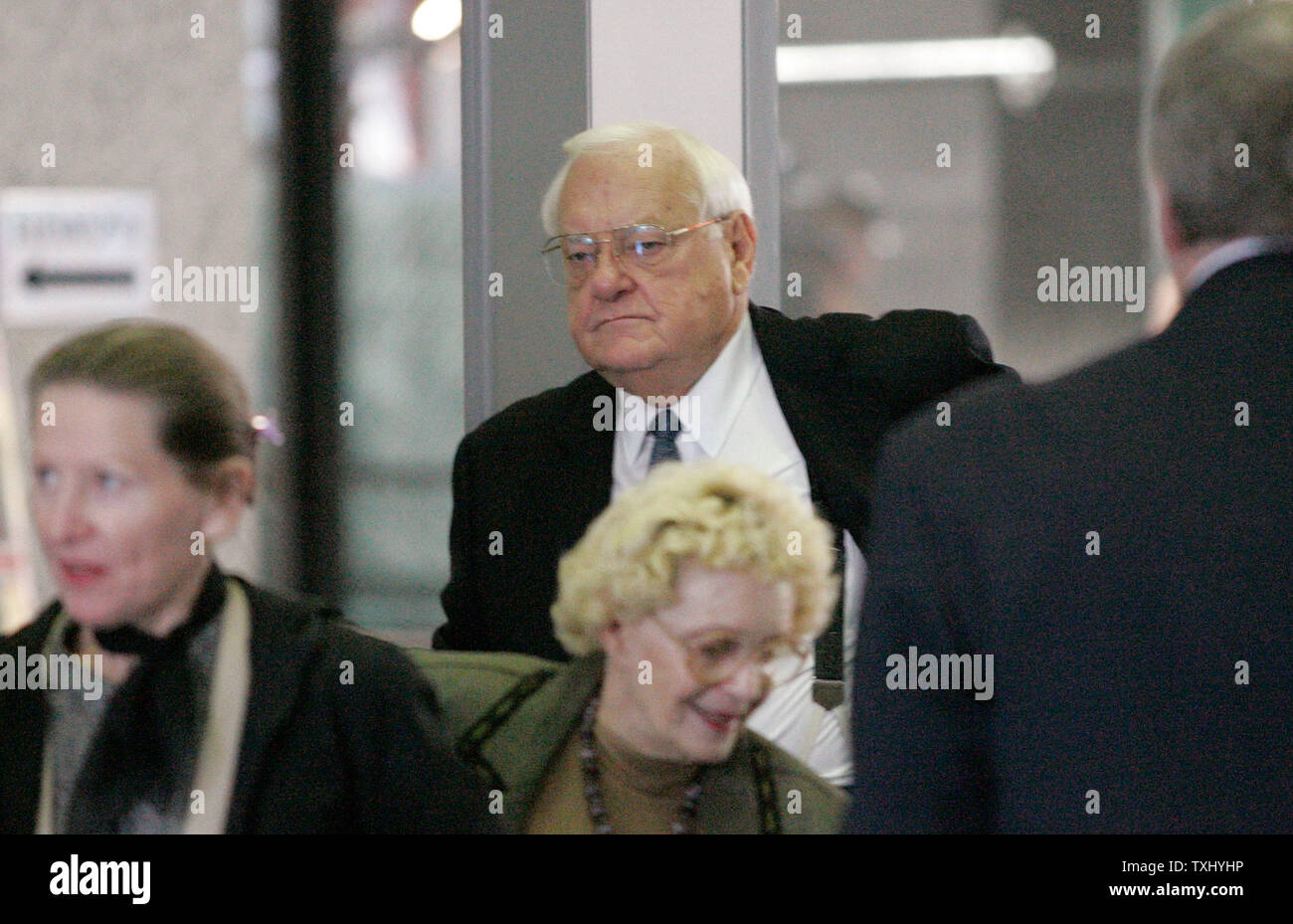 Former Illinois Gov. George Ryan arrives in court to face federal ...