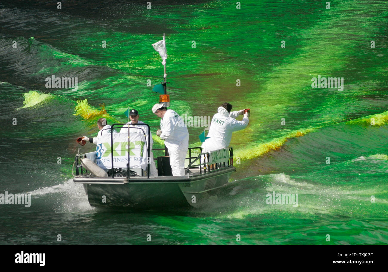 Members of the Plumbers Local 130 union dye the Chicago River green for ...