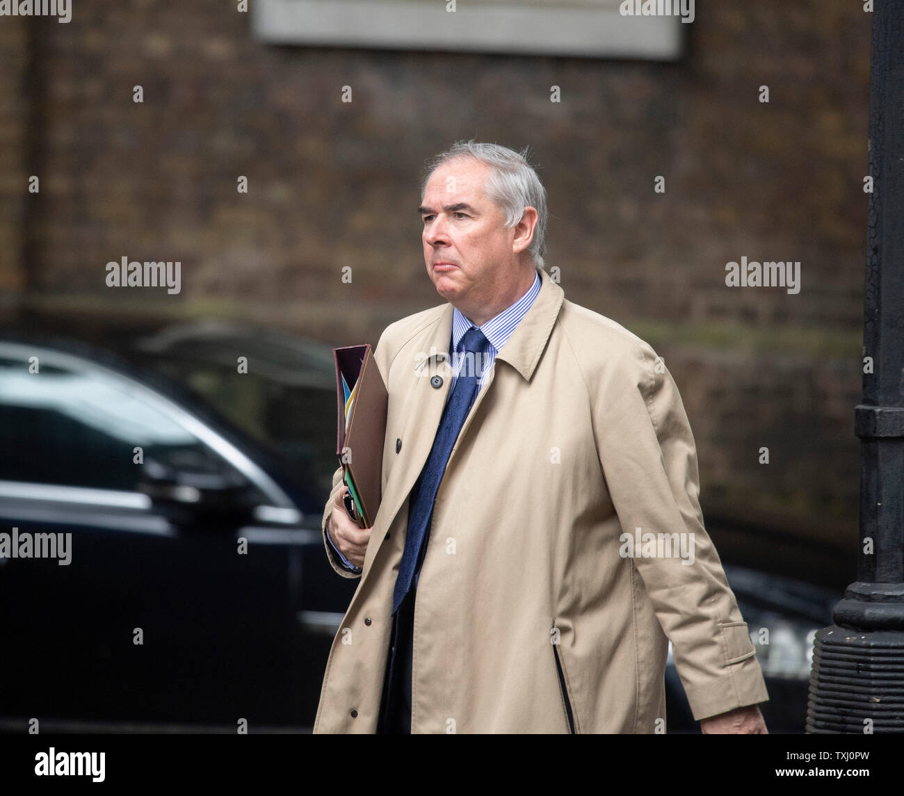 2019 geoffrey cox qc mp hi-res stock photography and images - Alamy