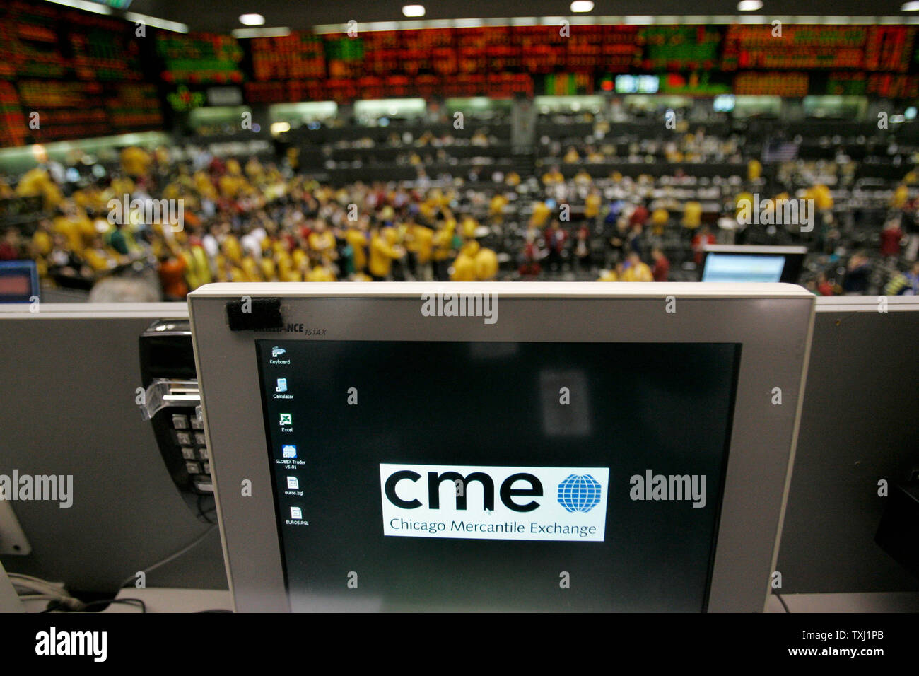 Eurodollar futures hi-res stock photography and images - Alamy