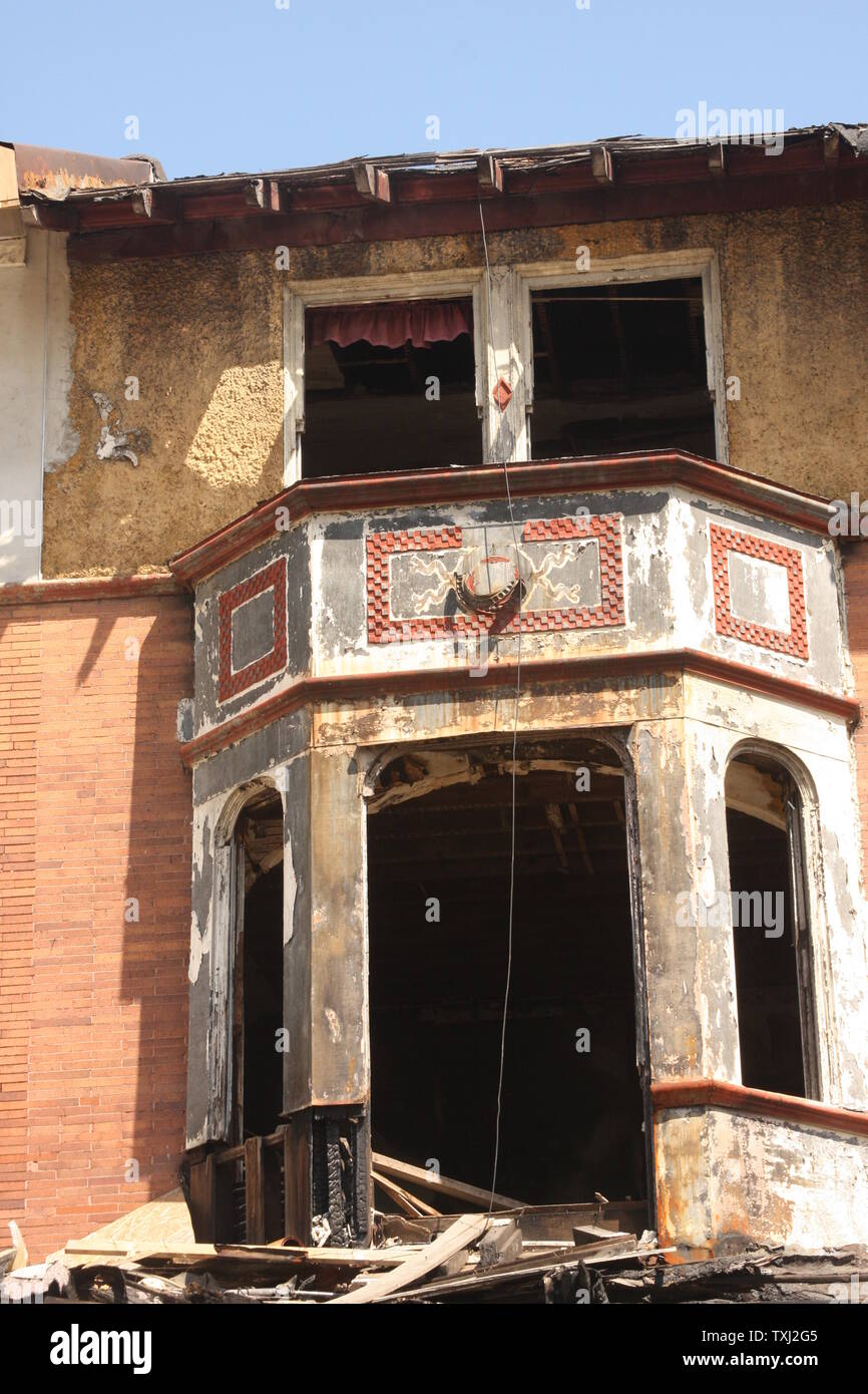 Rundown neighborhood hi-res stock photography and images - Alamy