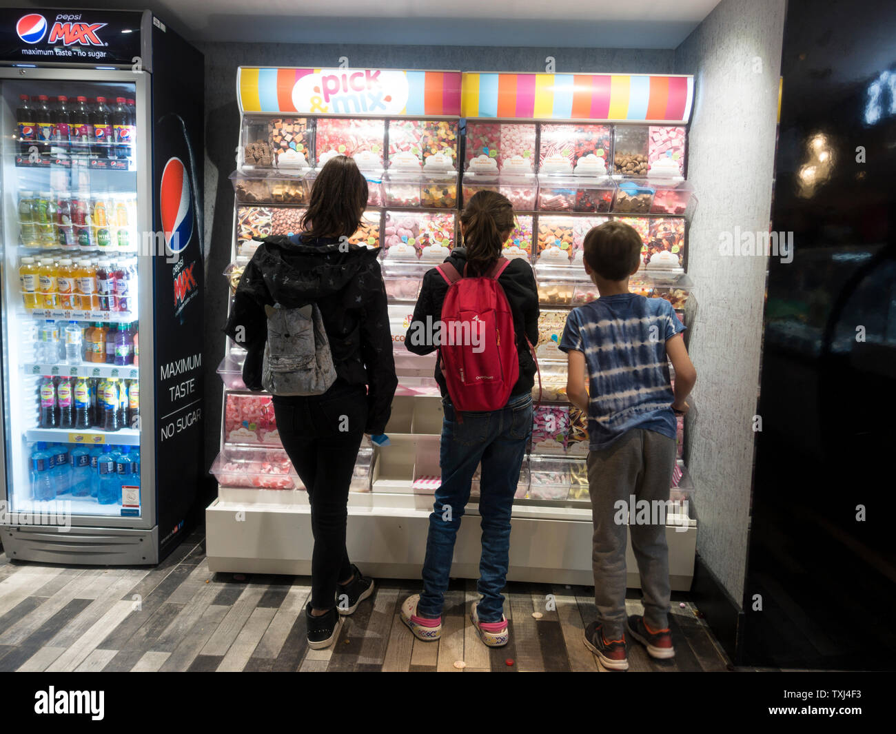 Sweet children store hi-res stock photography and images - Alamy