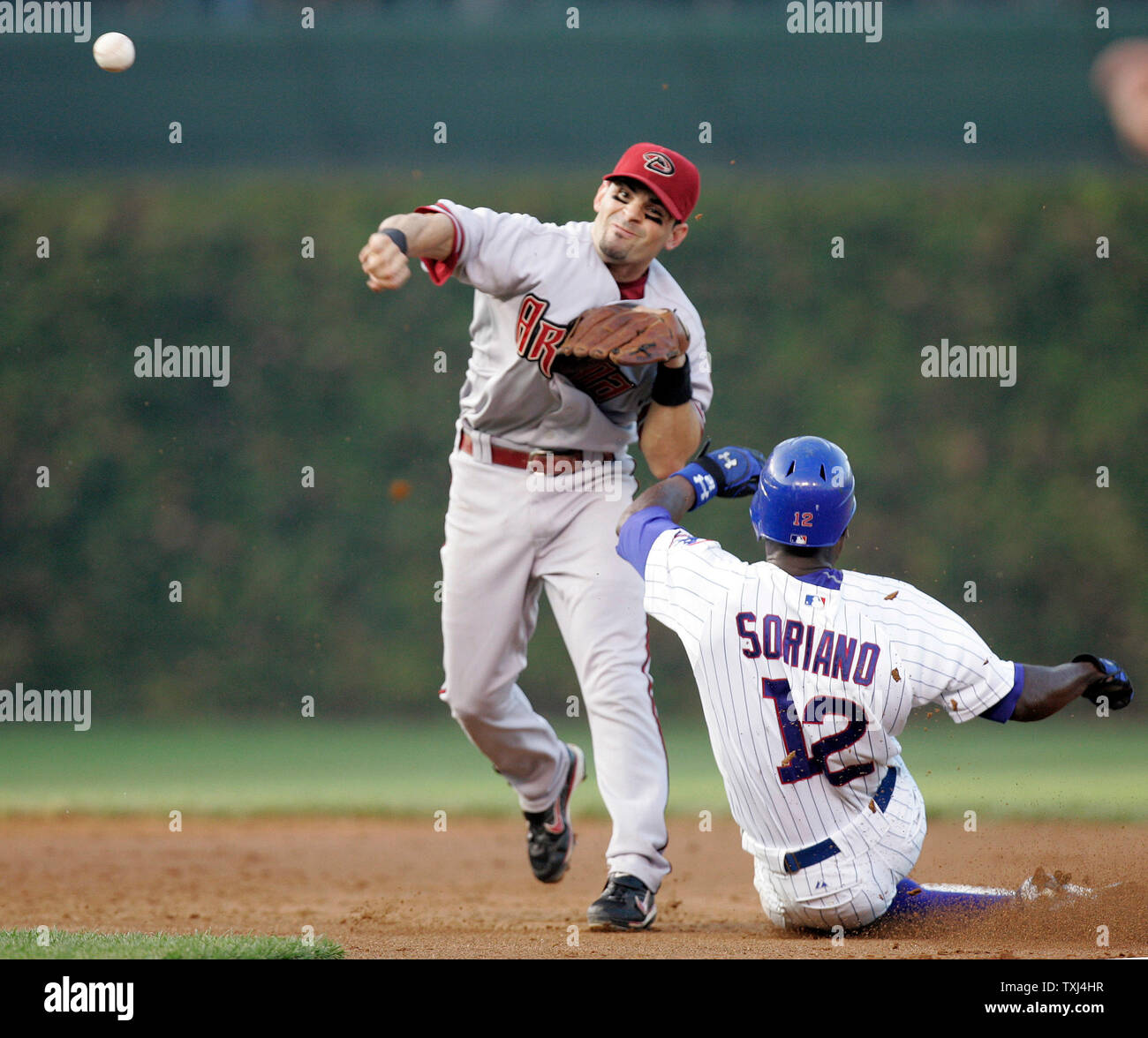 Baserunner hi-res stock photography and images - Alamy