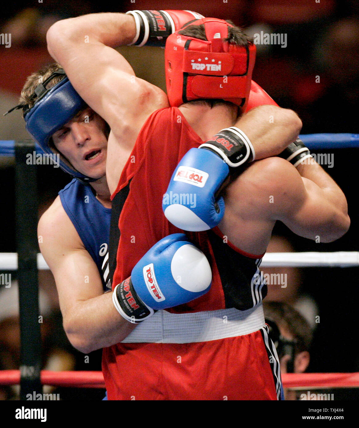 Grapples hi-res stock photography and images - Alamy