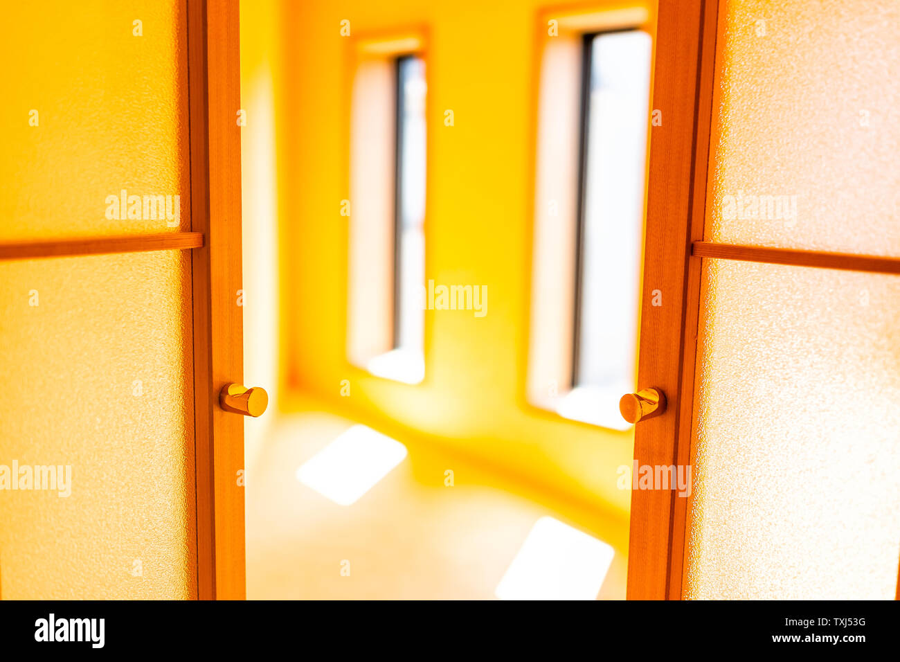Traditional japanese window frame hi-res stock photography and images ...