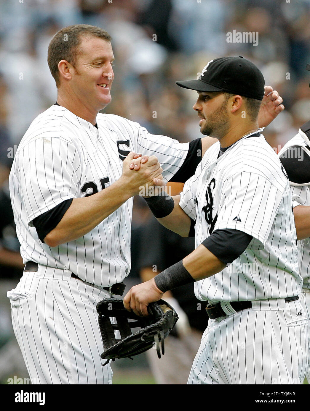 Jim thome 2008 hi-res stock photography and images - Alamy