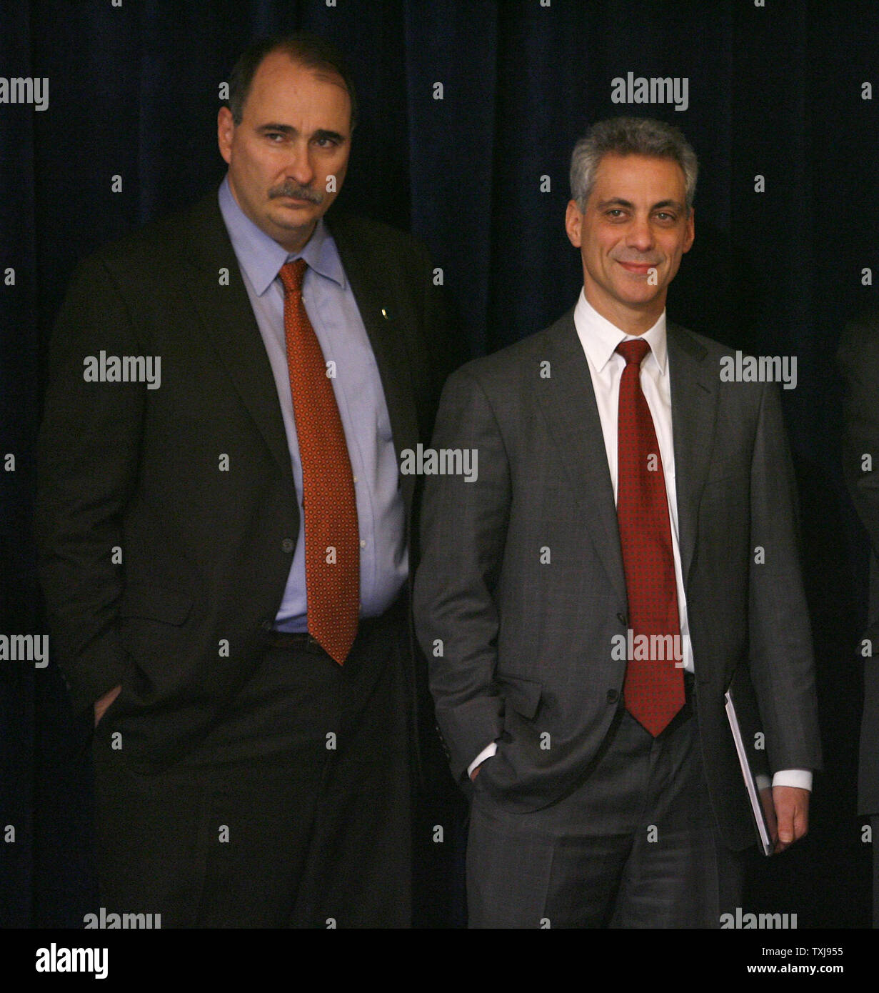 David axelrod 2008 hi-res stock photography and images - Alamy