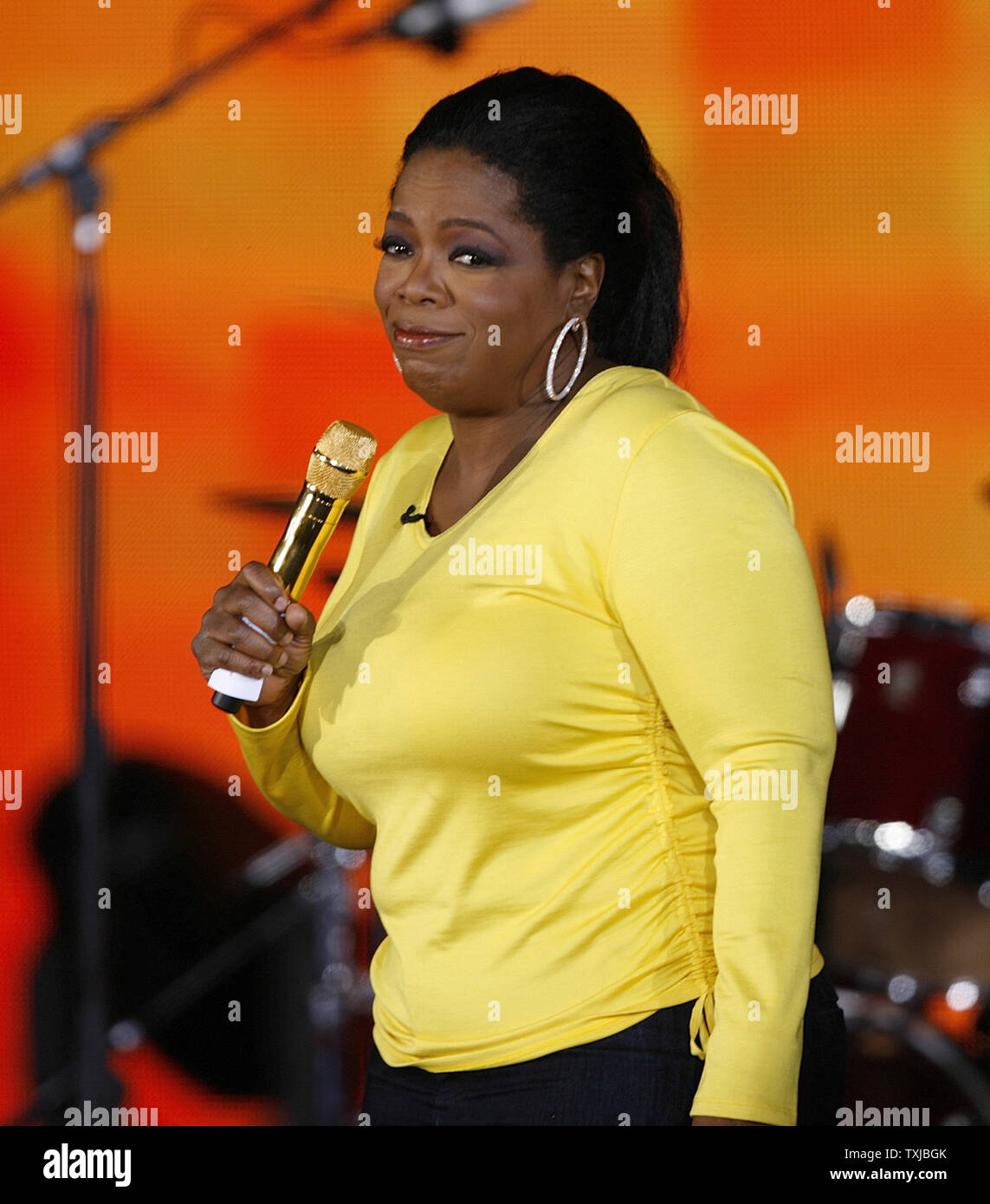 The oprah winfrey show stage hi-res stock photography and images - Alamy
