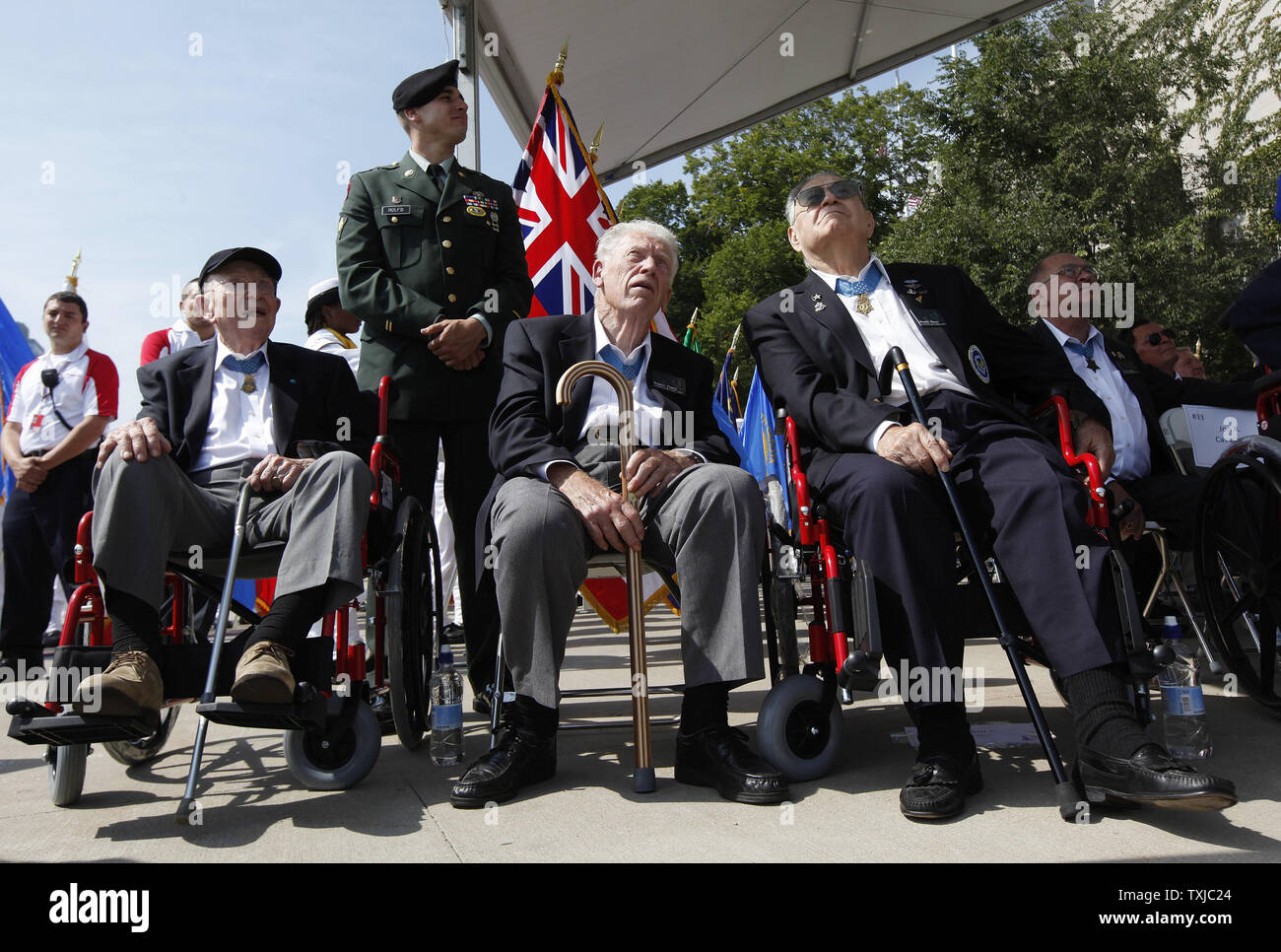 Medal of Honor recipients Nicholas Oresko (WWII) (L), Francis Currey ...