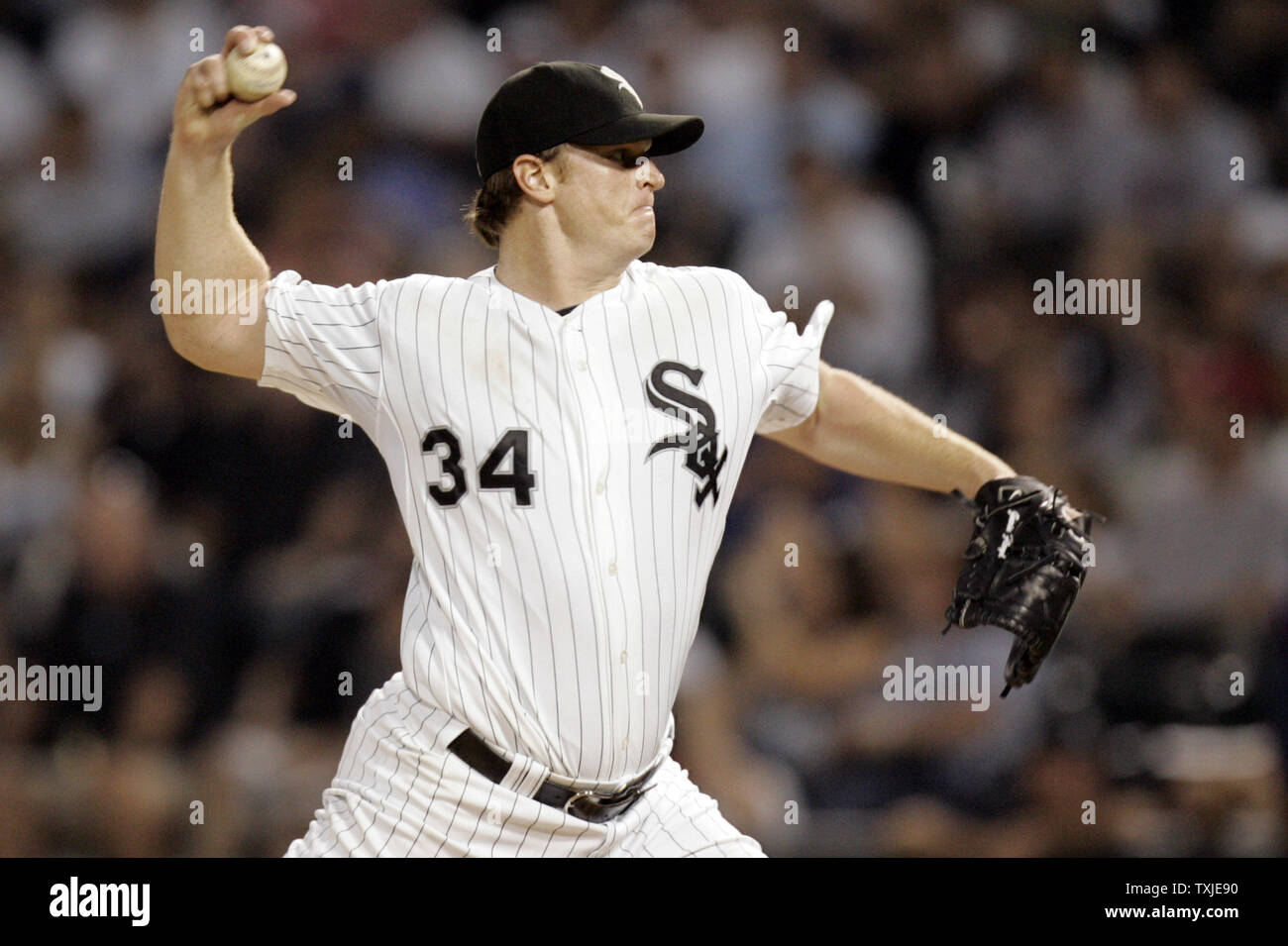 August 2010 baseball twins hi-res stock photography and images - Alamy