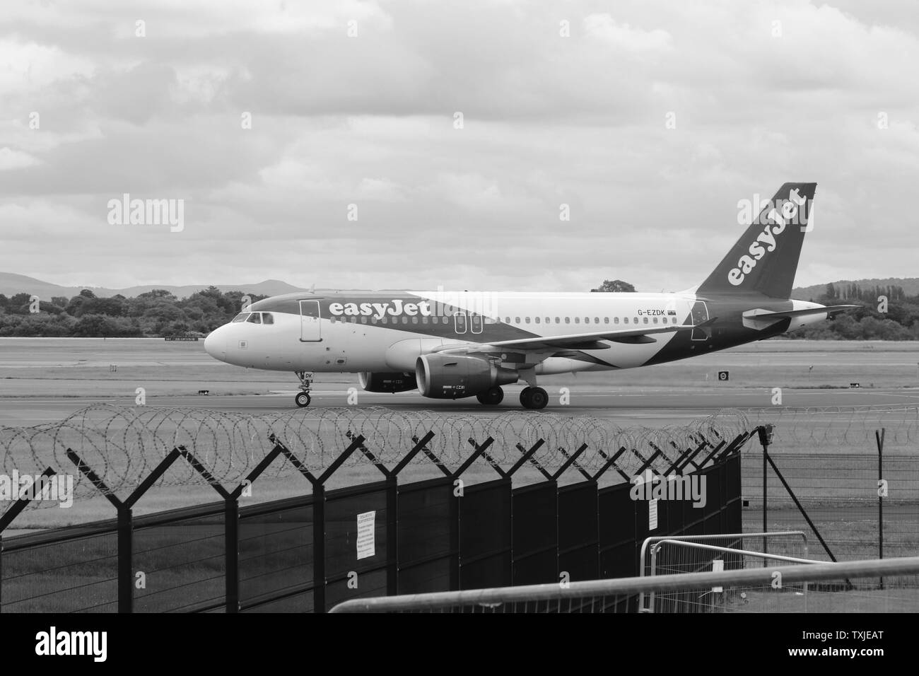 Manchester aviation runway visitor park Stock Photo - Alamy