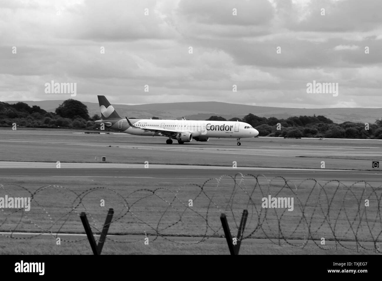 Manchester aviation runway visitor park Stock Photo - Alamy