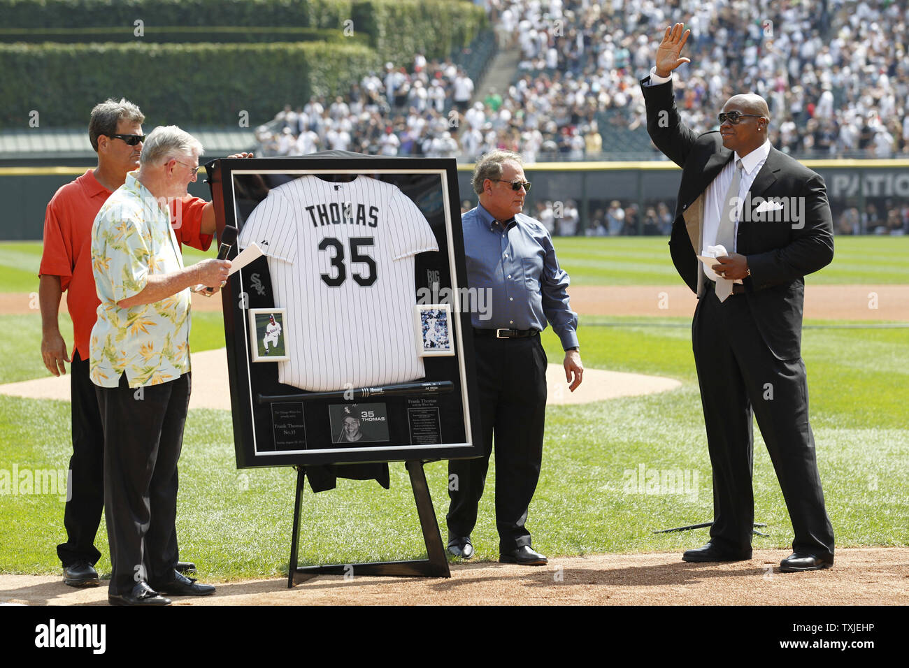 Former Chicago White Sox first baseman and designated hitter Frank ...