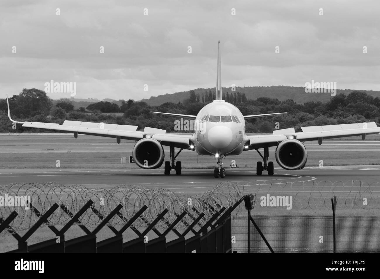 Manchester aviation runway visitor park Stock Photo - Alamy