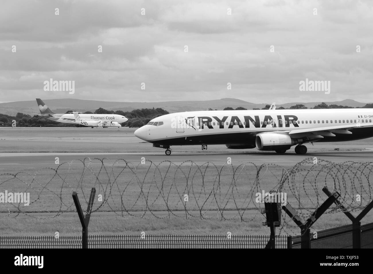 Manchester aviation runway visitor park Stock Photo - Alamy