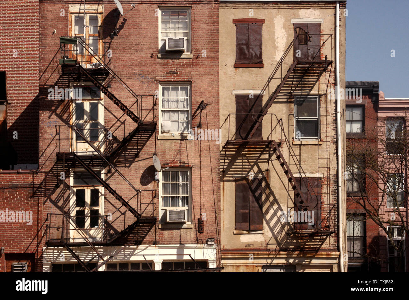 Unattractive building hi-res stock photography and images - Alamy