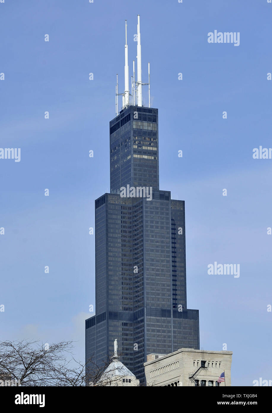 Sears tower construction hi-res stock photography and images - Alamy