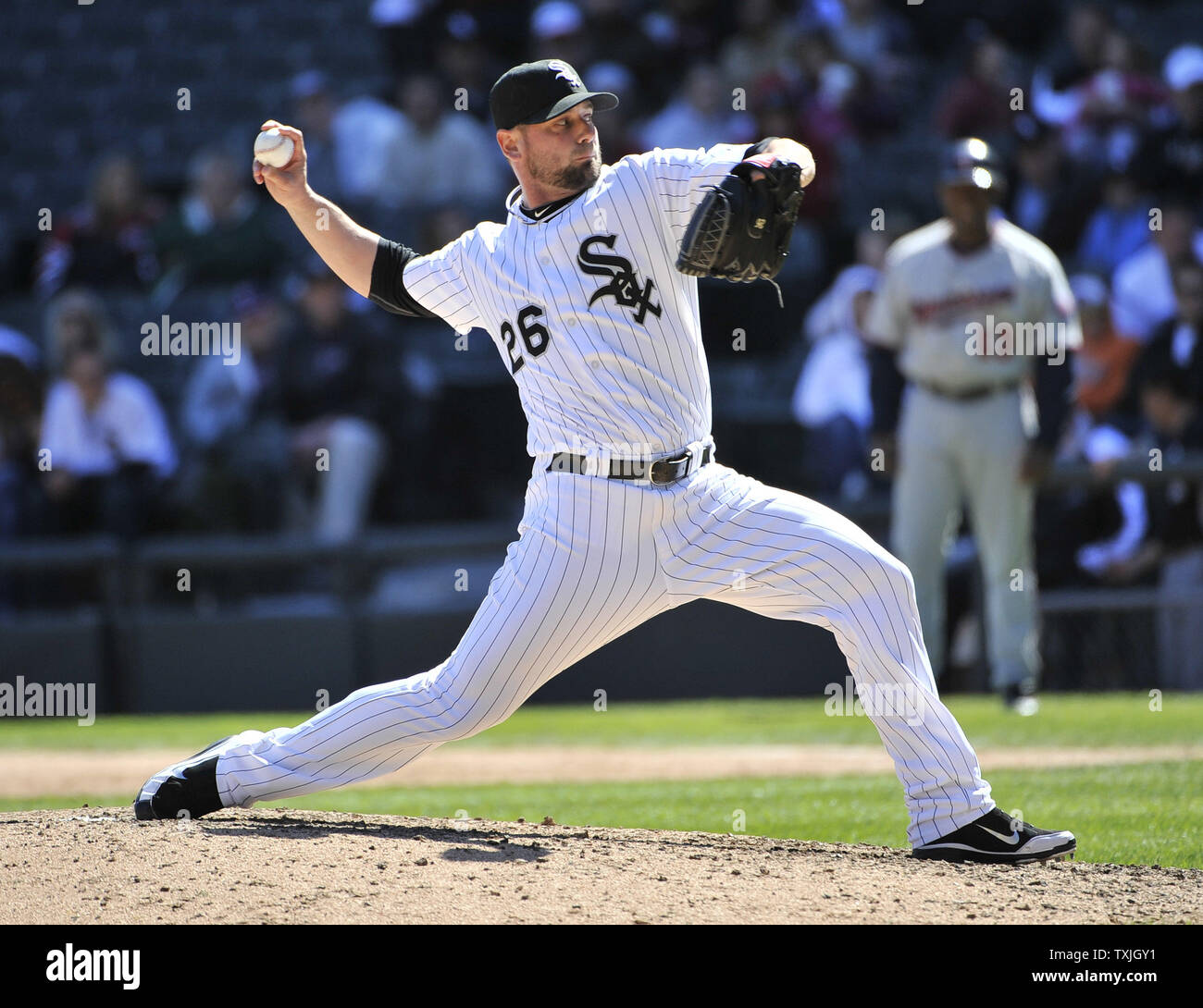 Chicago White Sox relief pitcher Jesse Crain delivers during the ninth ...