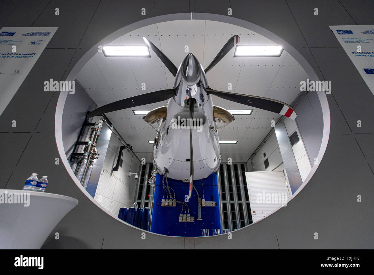 Mechanical testing laboratory hi-res stock photography and images - Alamy