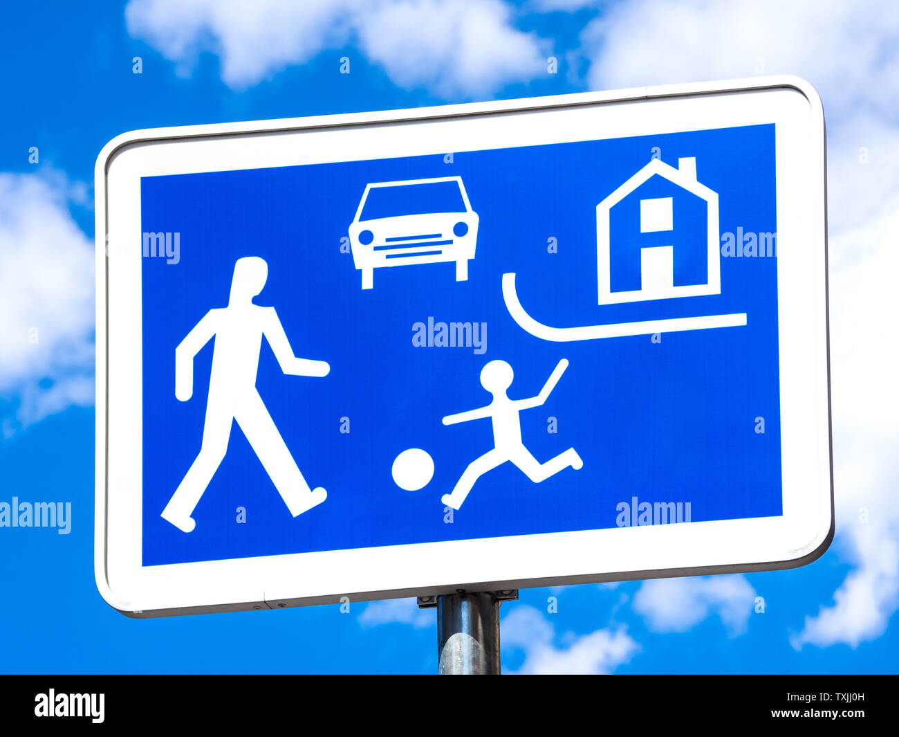 Instructional hi-res stock photography and images - Alamy