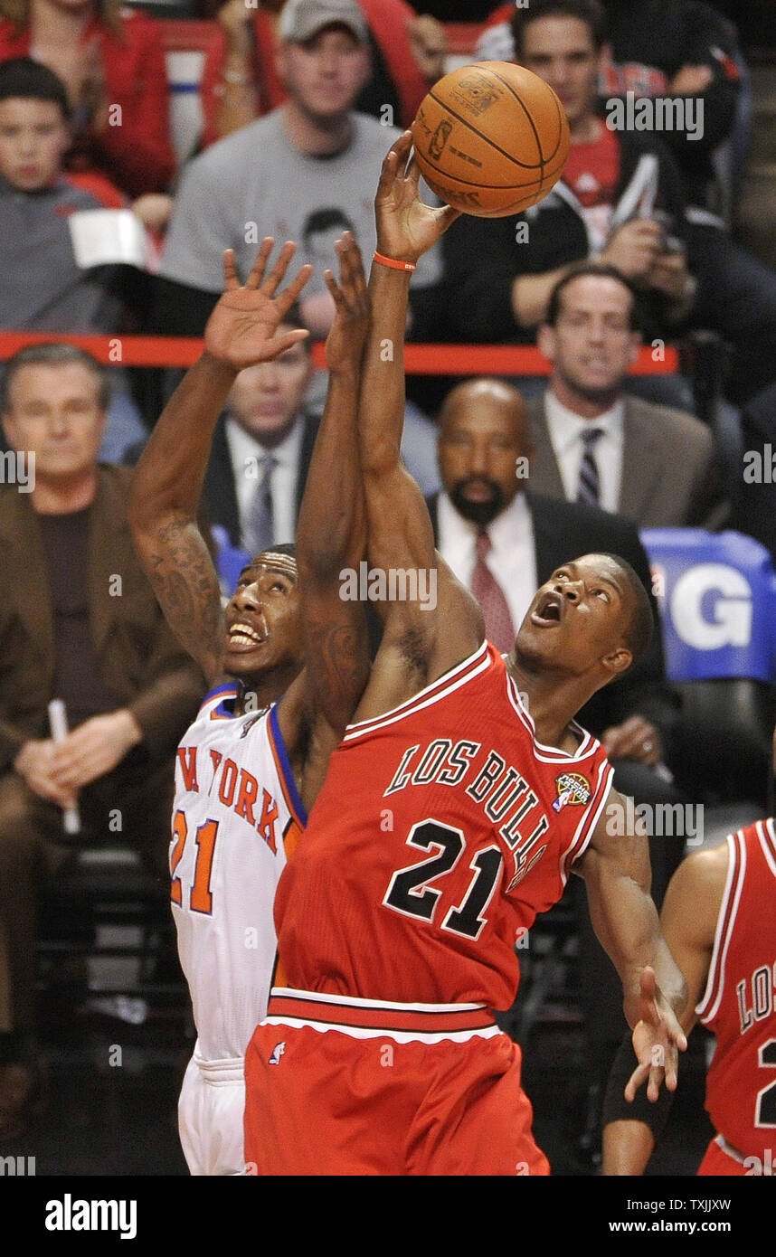 New York Knicks guard Iman Shumpert (L) and Chicago Bulls guard Jimmy ...