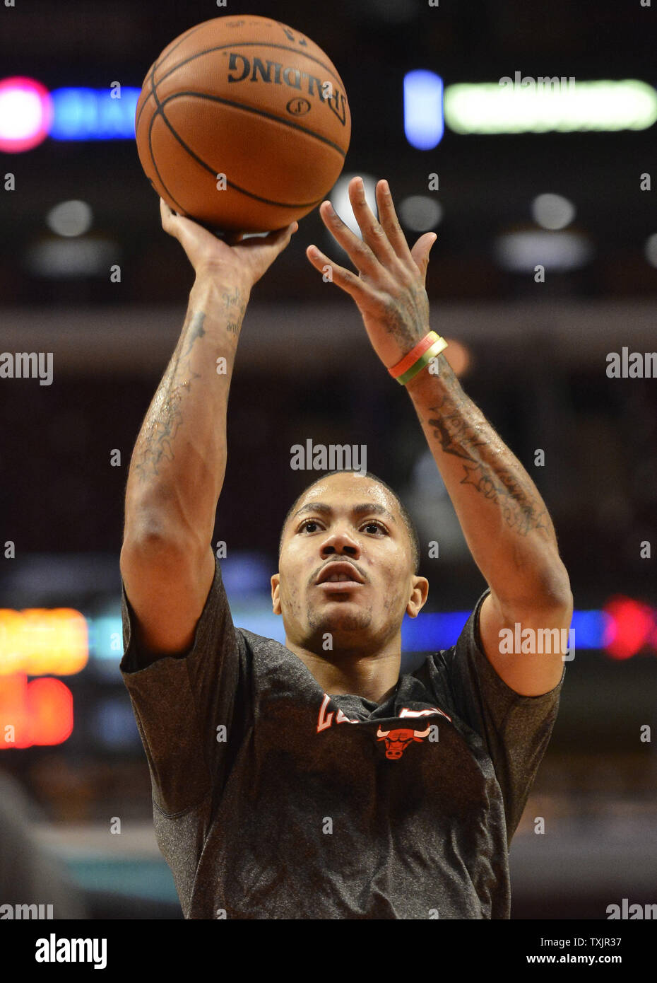 Derrick Rose Shooting Buzzer Beater