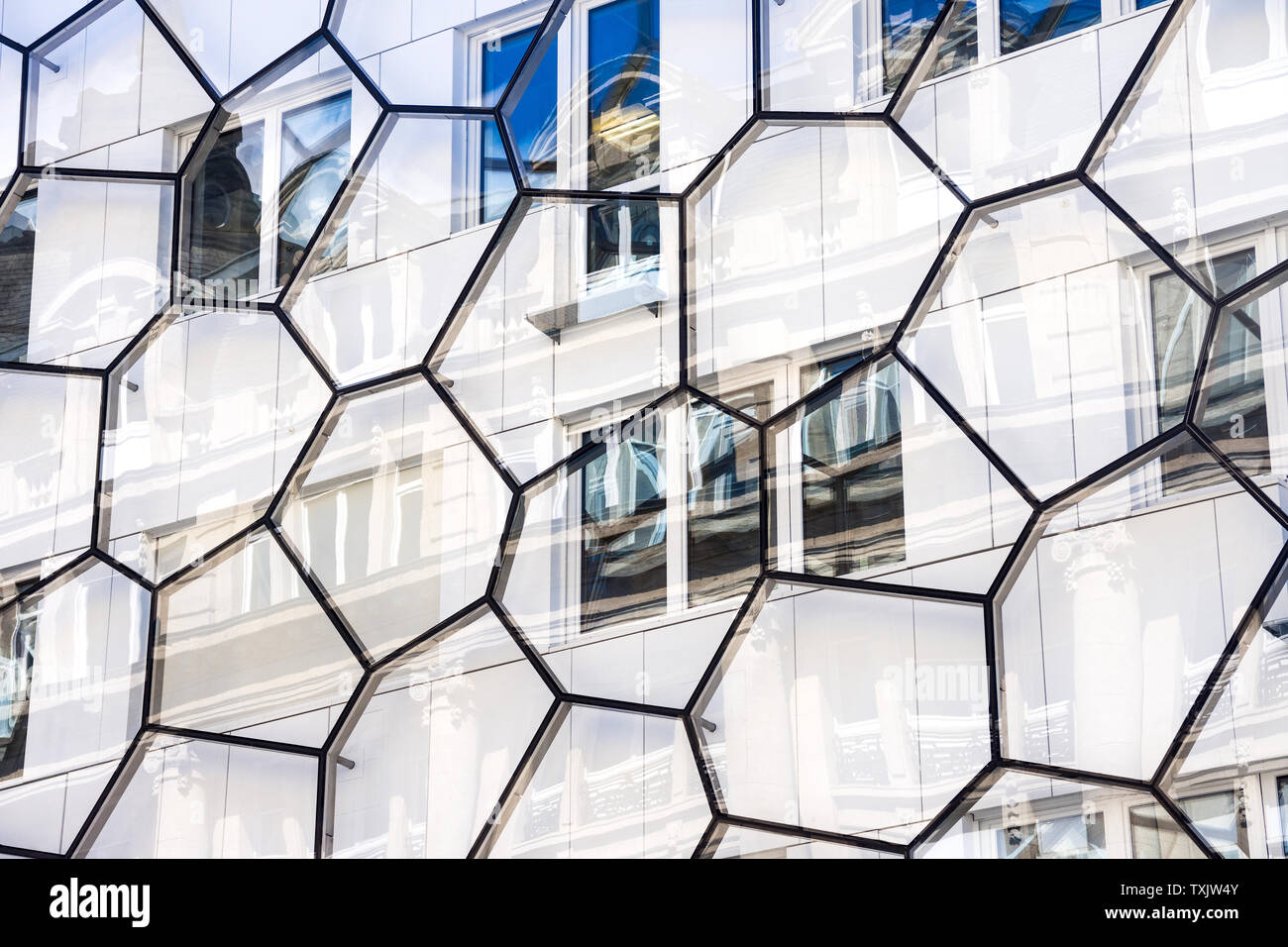 Sound insulation glass hi-res stock photography and images - Alamy