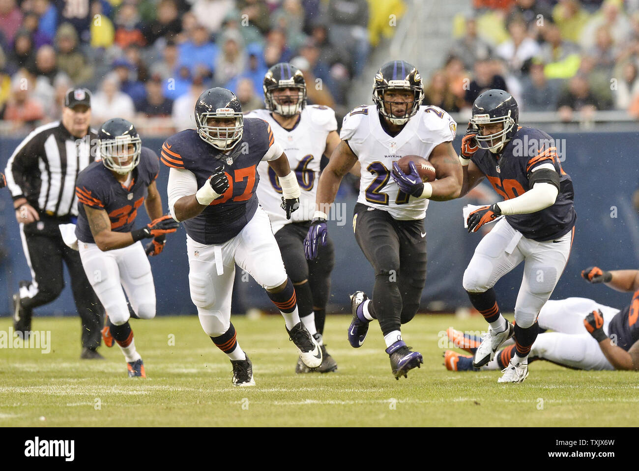Baltimore Ravens running back Ray Rice (27) runs for 47-yards during ...