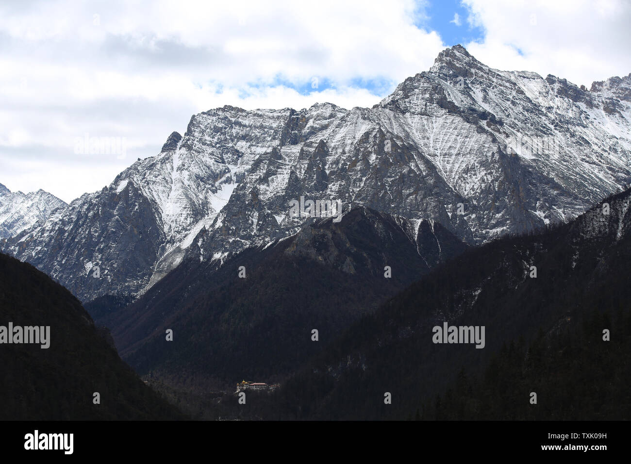 Yaden hi-res stock photography and images - Alamy