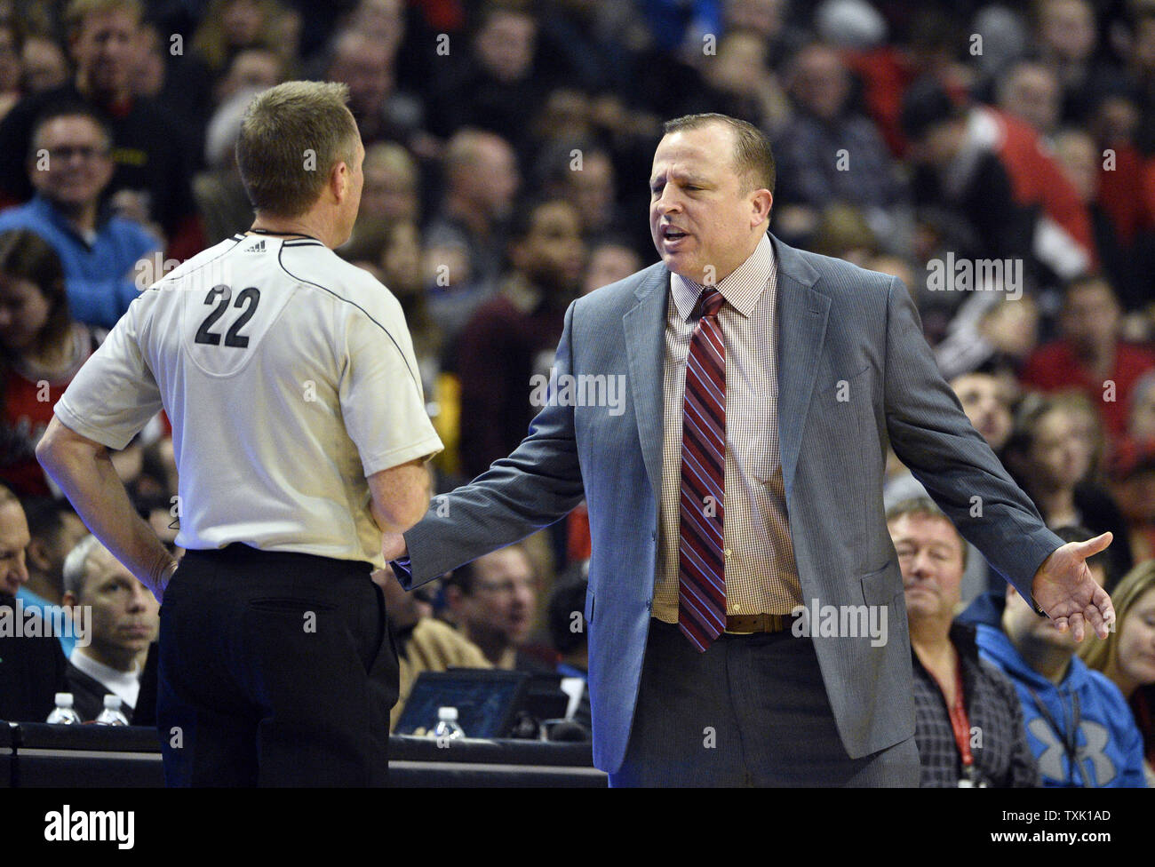 Chicago Bulls head coach Tom Thibodeau (R) talks with referee Bill ...