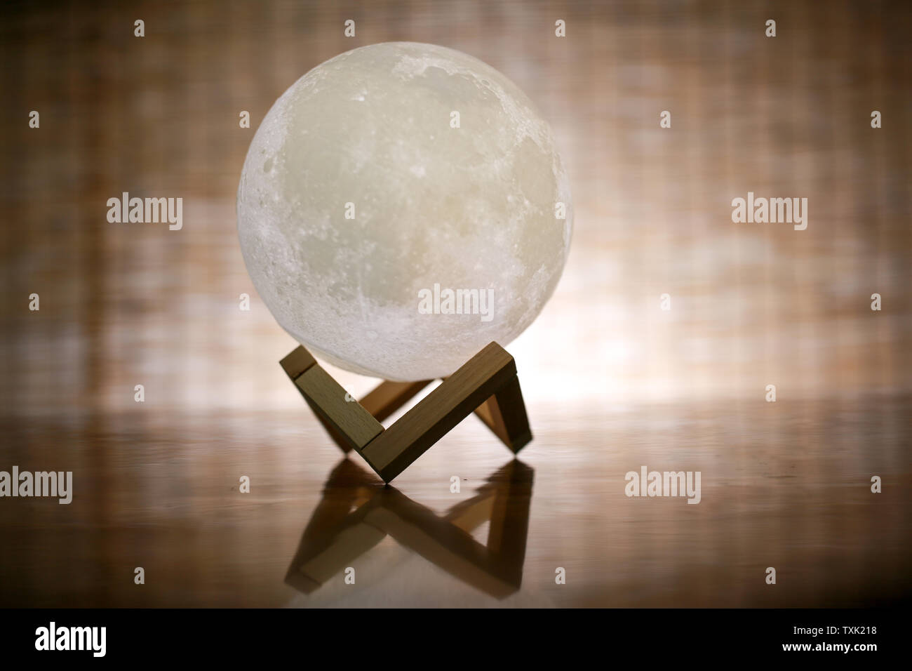 Earth lamp hi-res stock photography and images - Alamy