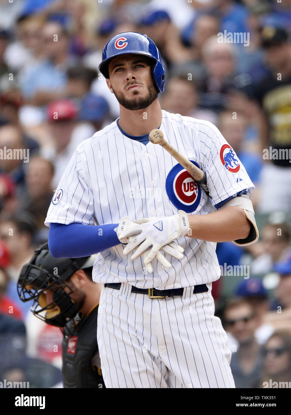 Chicago Cubs' Kris Bryant gets ready to bat during the first inning ...